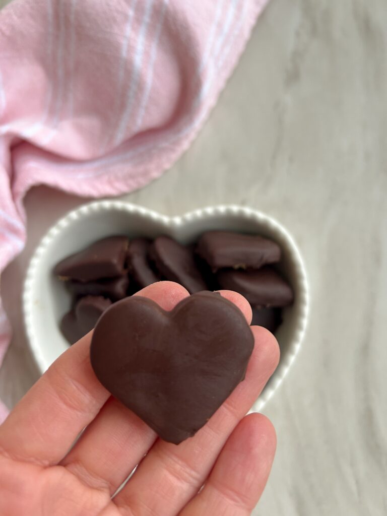 Homemade Almond Butter "Reese's Hearts" (Gluten, Dairy & Refined Sugar ...